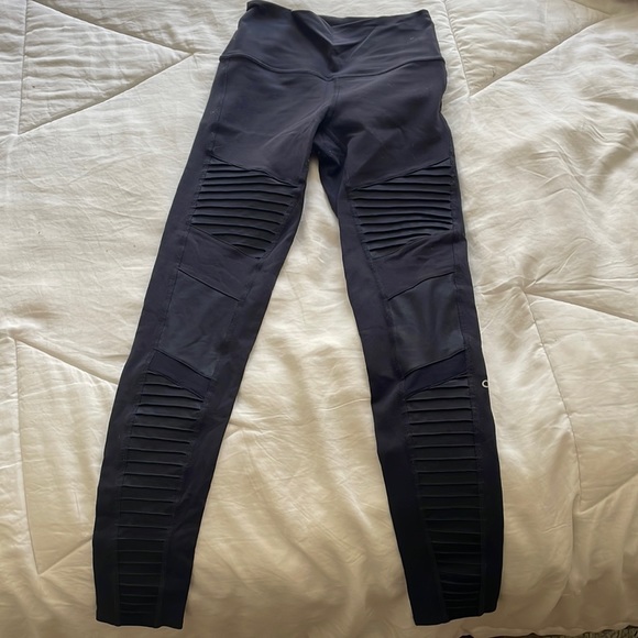 ALO Yoga | Pants & Jumpsuits | Alo Moto Legging | Poshmark